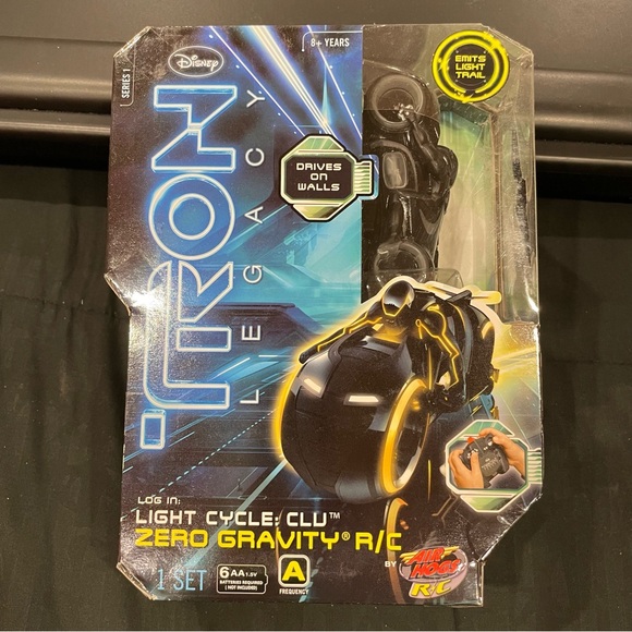 Disney | Toys | Tron Legacy Light Cycle Clu Zero Gravity Air Hogs R ...